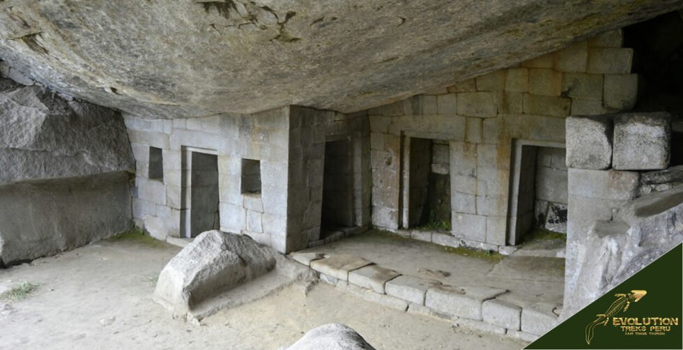 Temple of the Moon Peru Guide: Tours, Hiking, Facts History